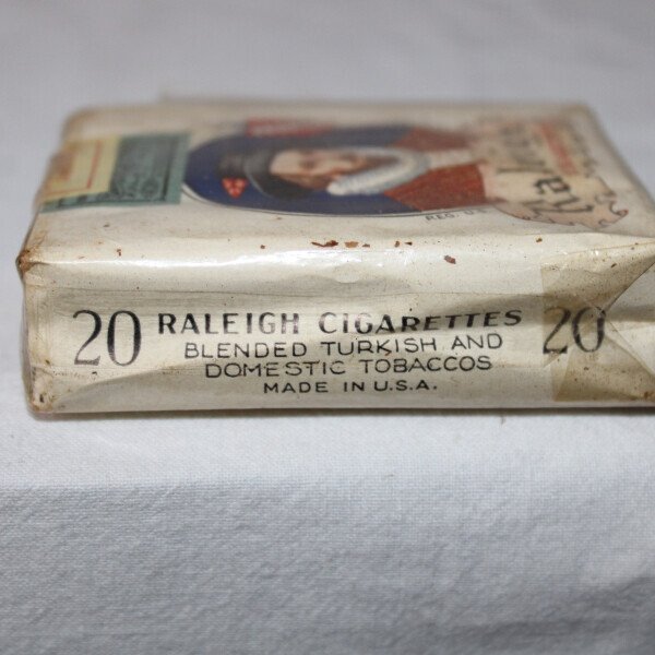 Cigarette Raleigh | Chris Militaria