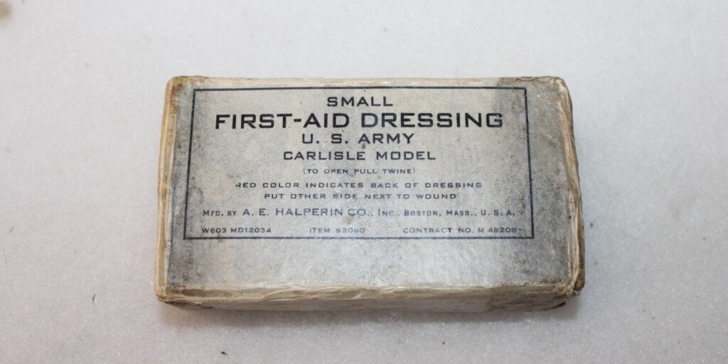 Small first aid dressing Halperin | Chris Militaria