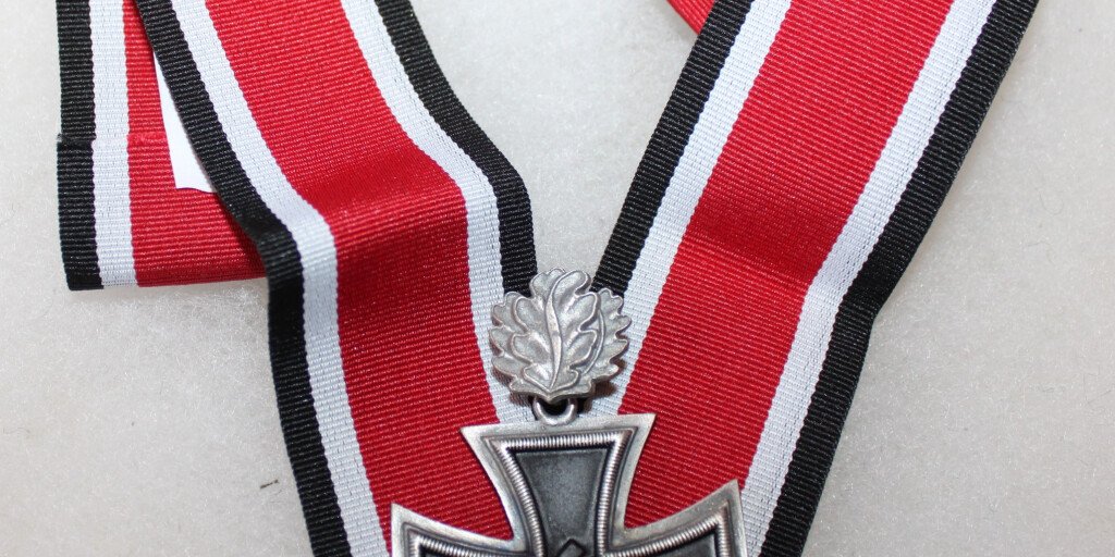 croix de chevalier de la croix de fer Avec feuilles de chêne ,a | Chris ...