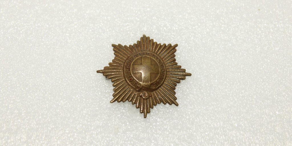 Cap badge Coldstream Guards | Chris Militaria