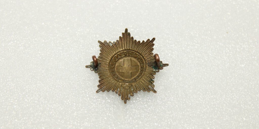 Cap badge Coldstream Guards | Chris Militaria