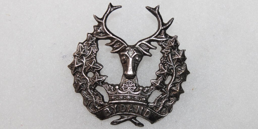 Cap badge Gordon highlanders | Chris Militaria