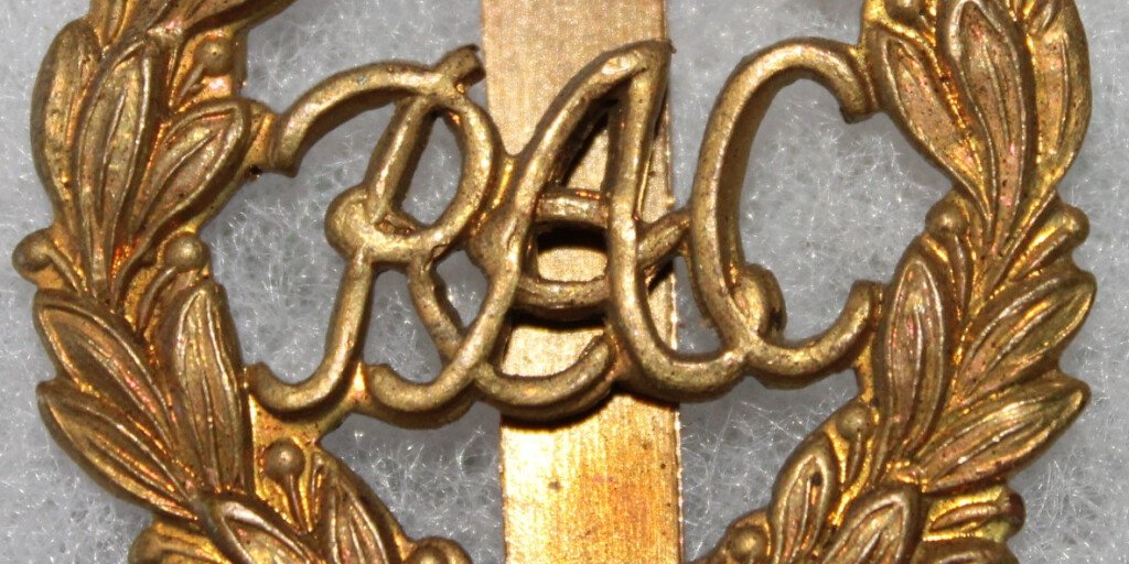 Cap badge RAC Type I | Chris Militaria
