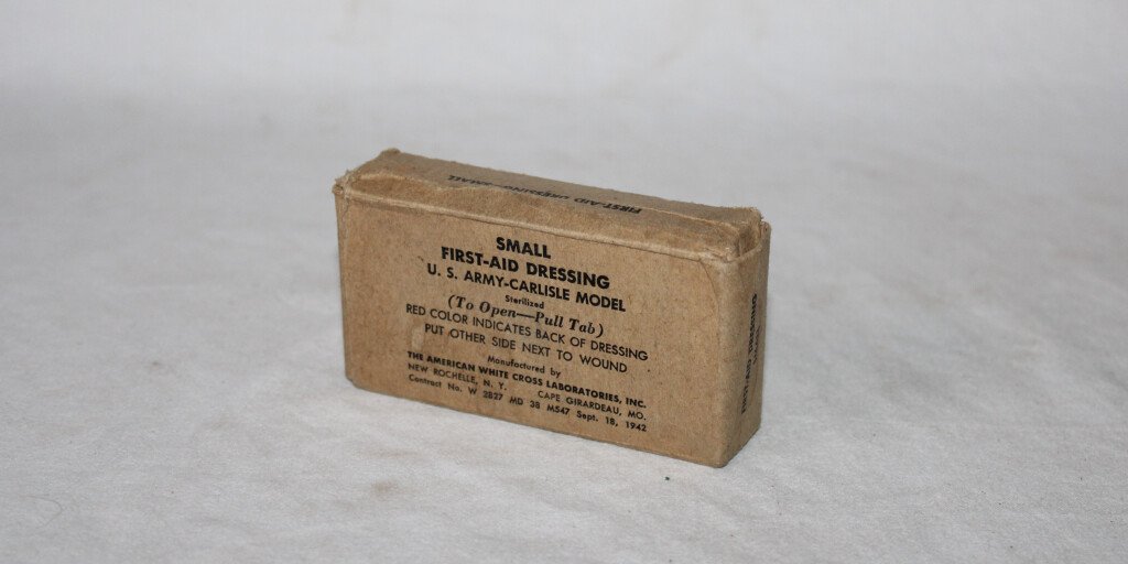 Small first aid white cross | Chris Militaria